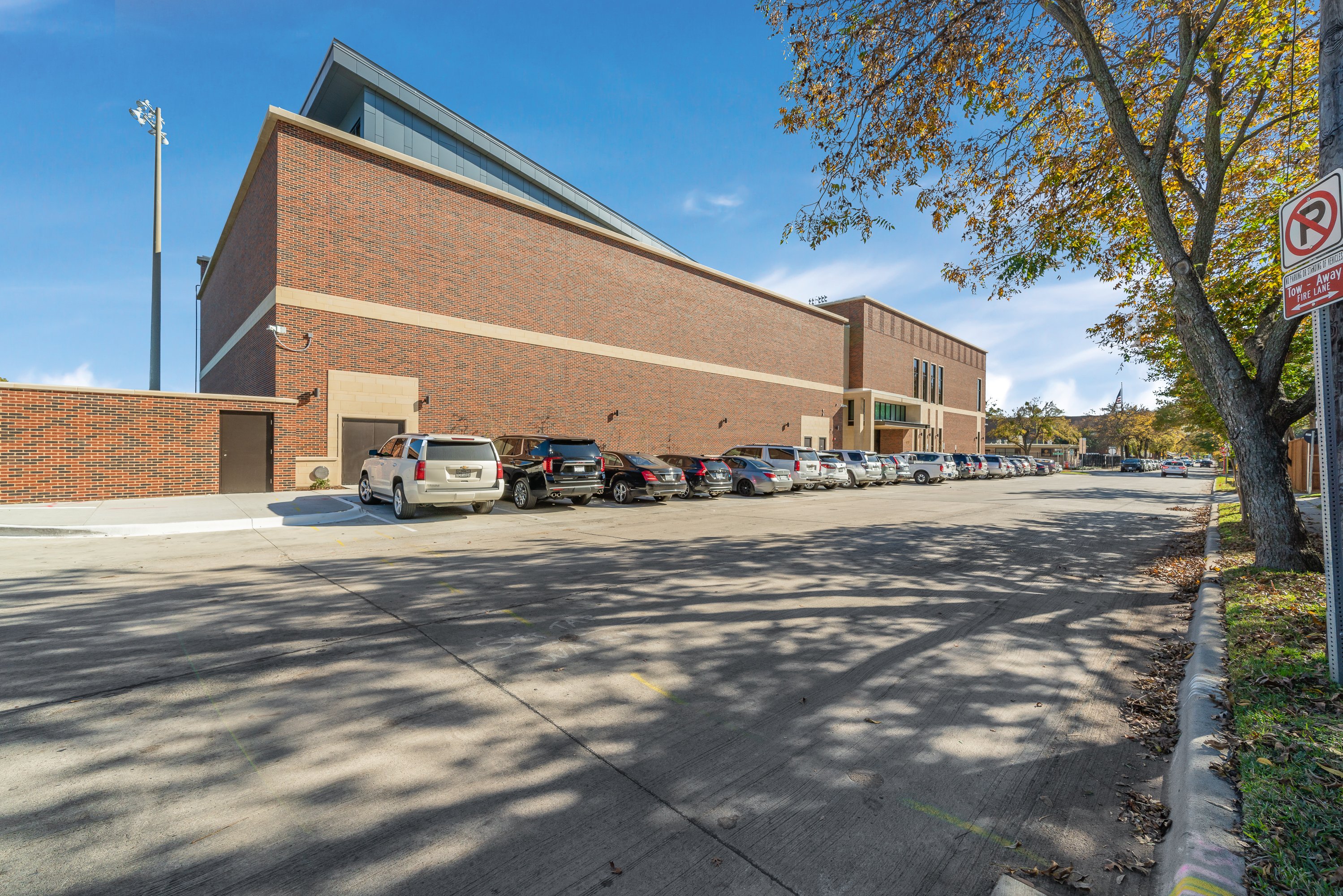Highland Park ISD - Clements, Jr. Leadership Center