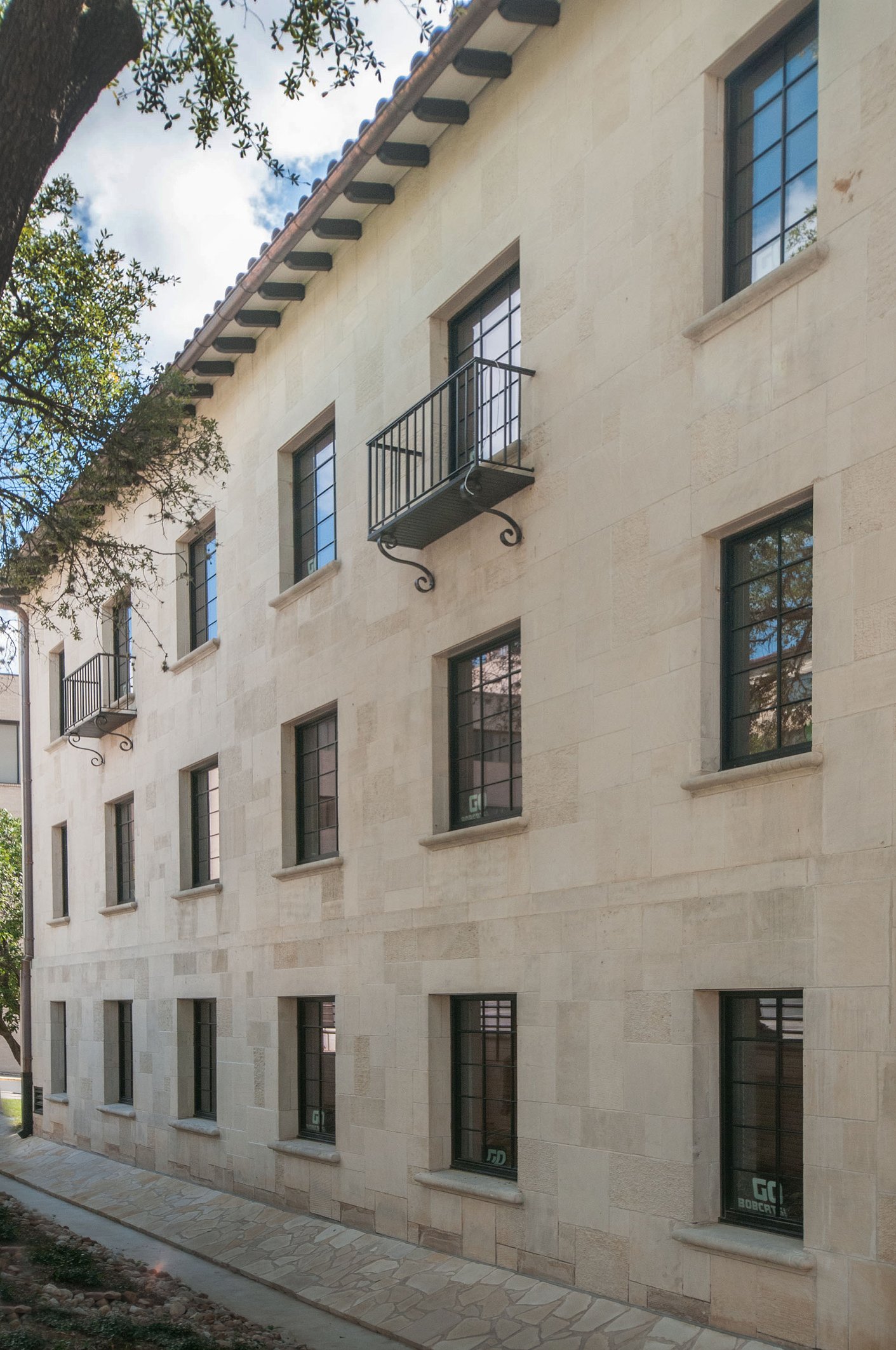 Texas State University - Commons Dining Hall