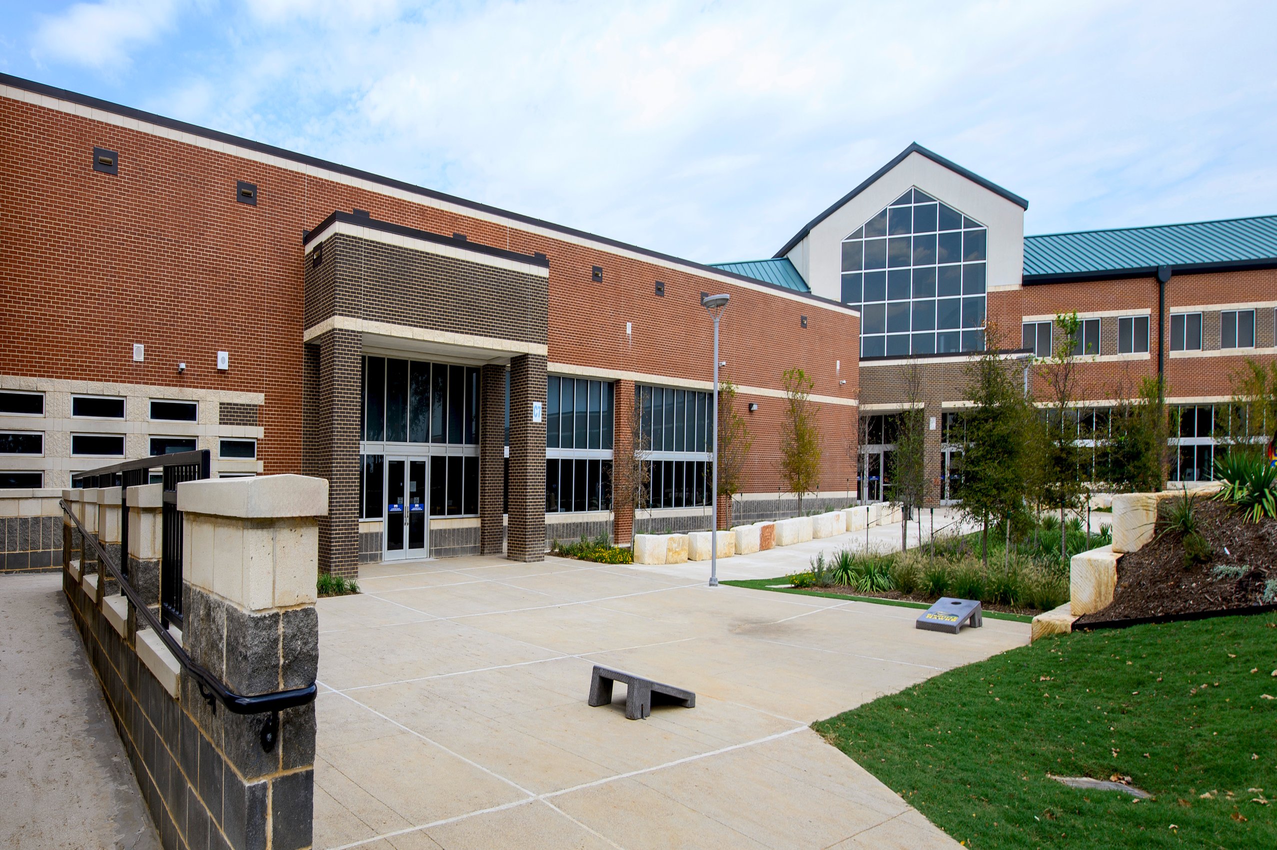 Birdville ISD - Birdville High School Courtyard