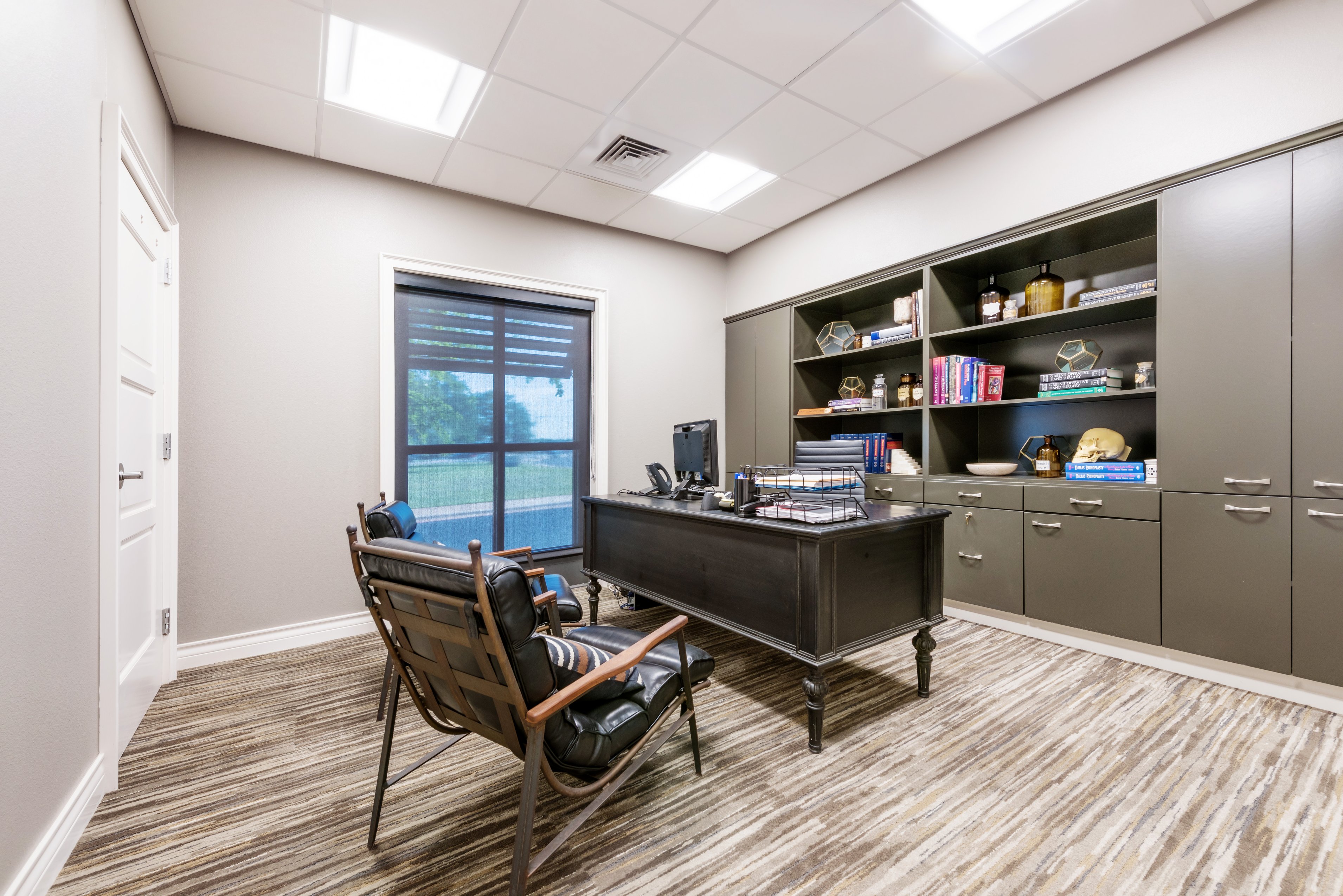 Eric Minns M.D. - Eric Minns M.D. Plastic Surgery Center